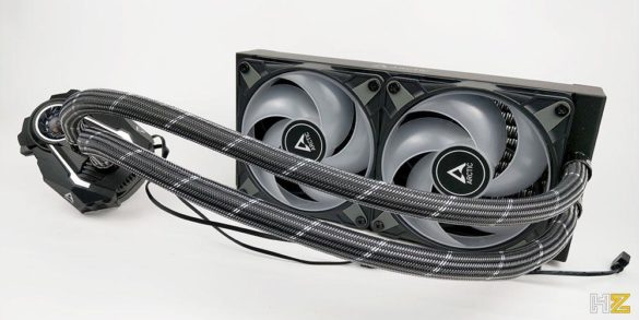 Refroidissement liquide Arctic Liquid Freezer II 240 A-RGB, examen ...